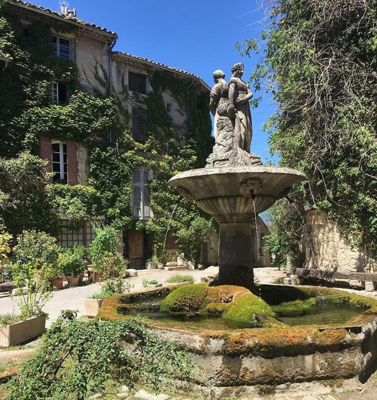 Top 9 Luberon Villages to Visit in Provence - Perfectly Provence