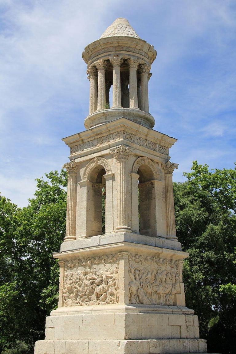 Step Back in Time a Visit to Ancient Glanum in St Remy de Provence ...