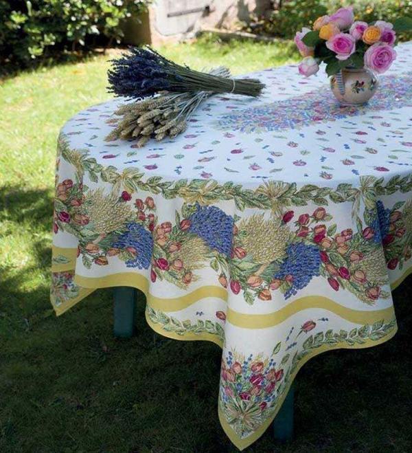 Provencal Fabrics for Easy Summer Entertaining - Perfectly Provence