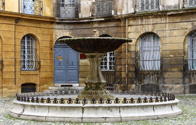 Take a Walking Tour the Fountains of Aix-en-Provence - Perfectly Provence