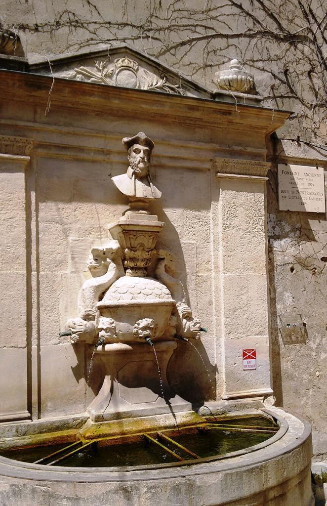 Our St Remy de Provence Lifestyle - Perfectly Provence