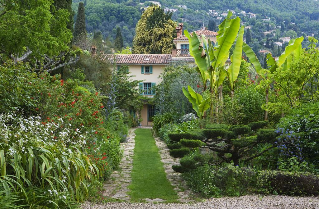 Remarkable Mediterranean Gardens of the French Riviera - Perfectly Provence