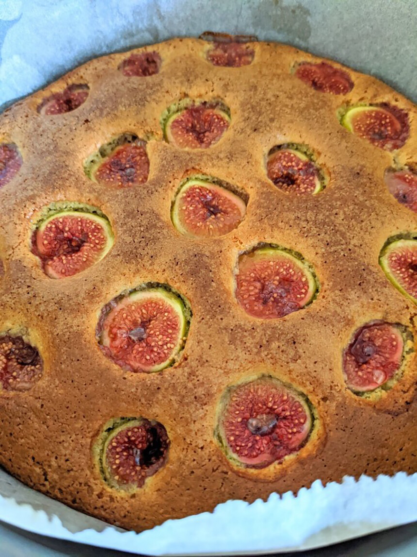 A Sweet Fig and Almond Cake - Perfectly Provence
