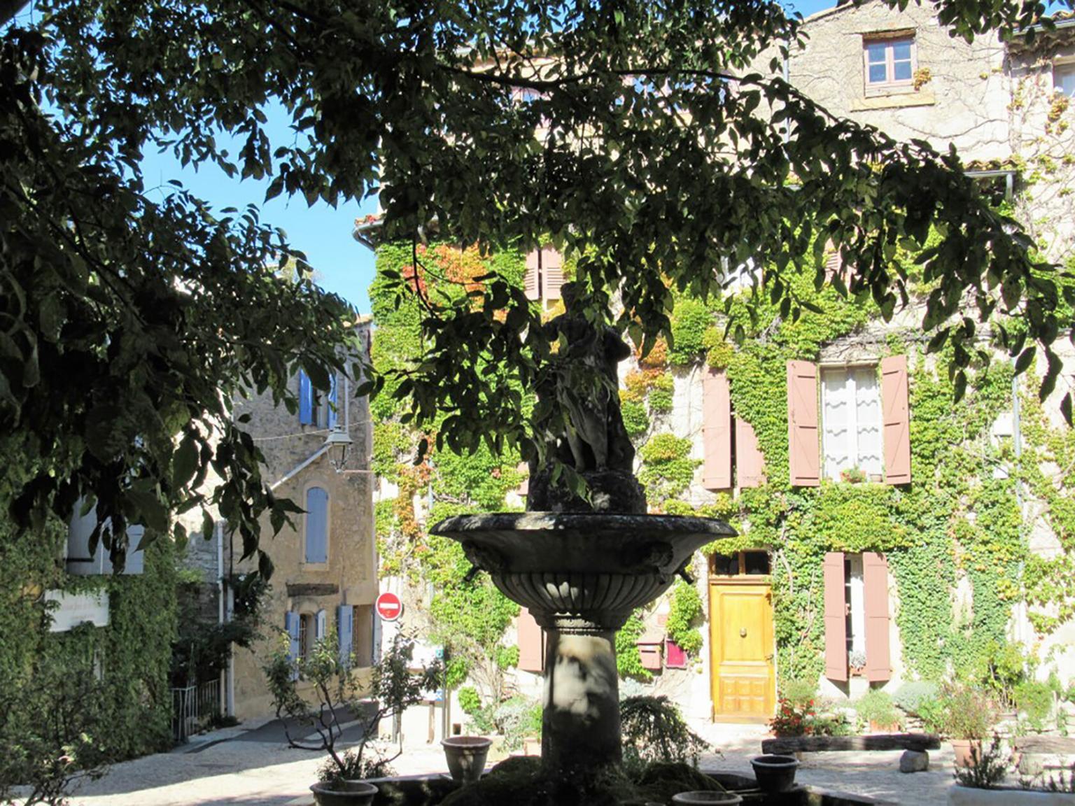 Beautiful Saignon a Village Perched Above Apt in the Luberon ...