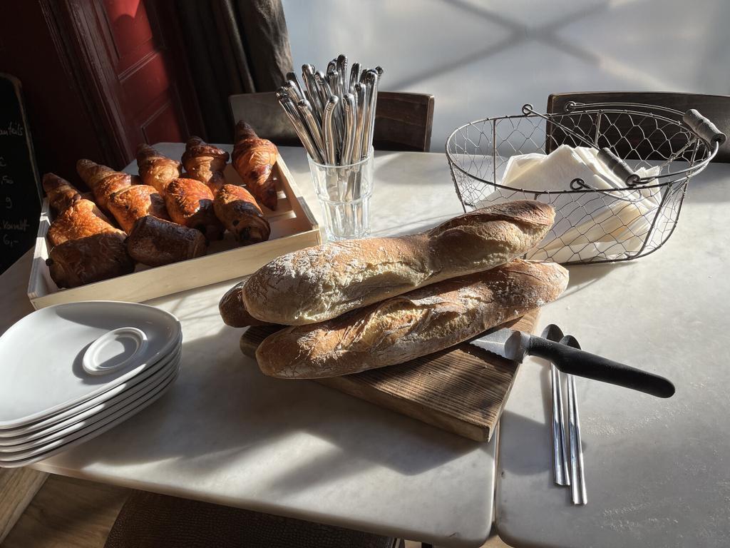 Bar-Tabac des Alpilles for Great Dining in St Remy - Perfectly Provence