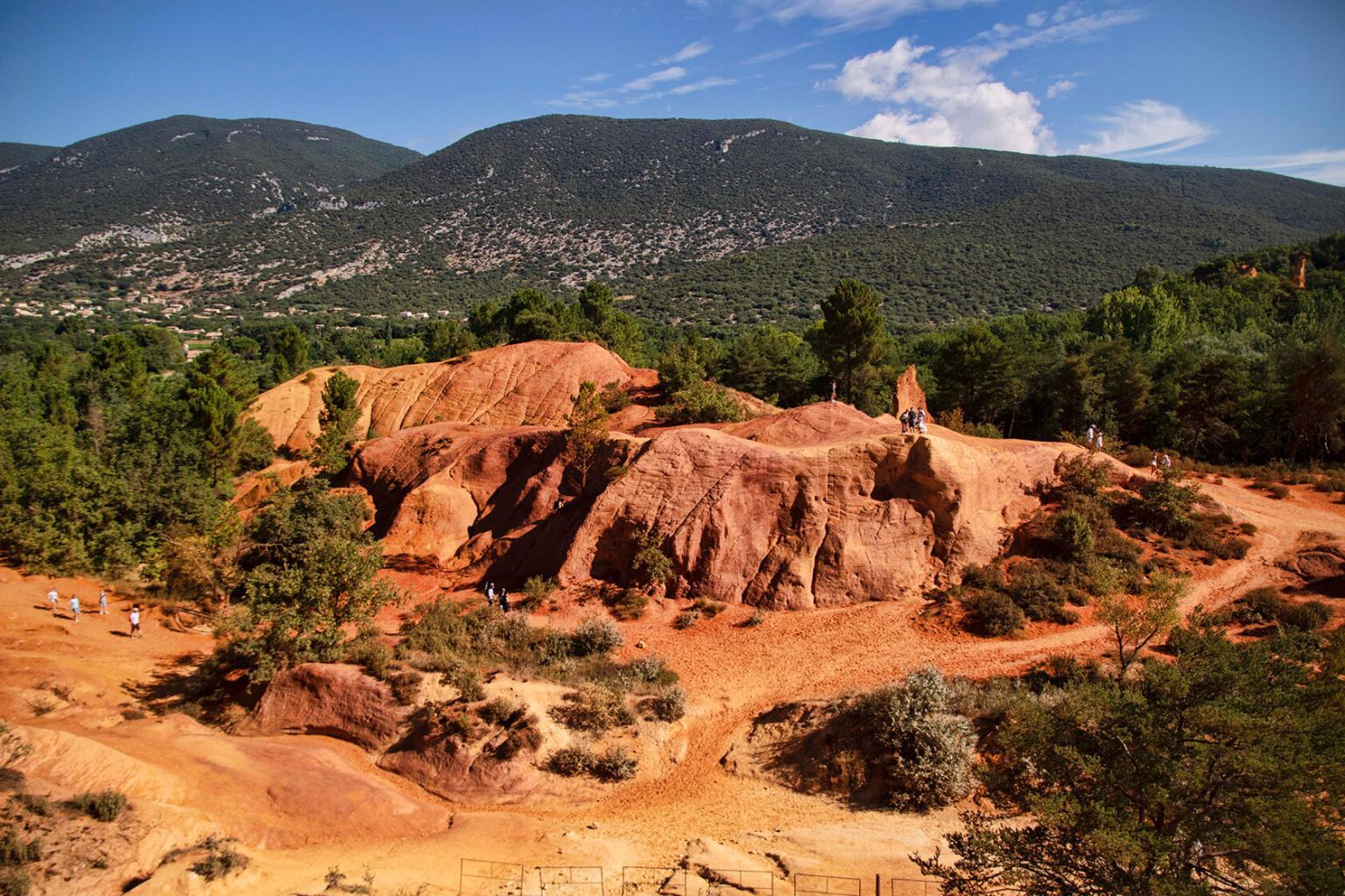 Explore Rustrel, a Charming Village for Your Luberon Itinerary ...