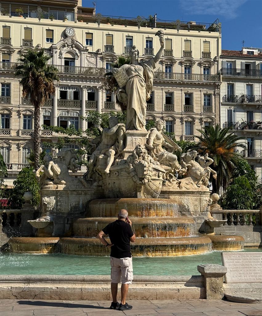 5 Reasons You Should Visit Toulon, France - Perfectly Provence