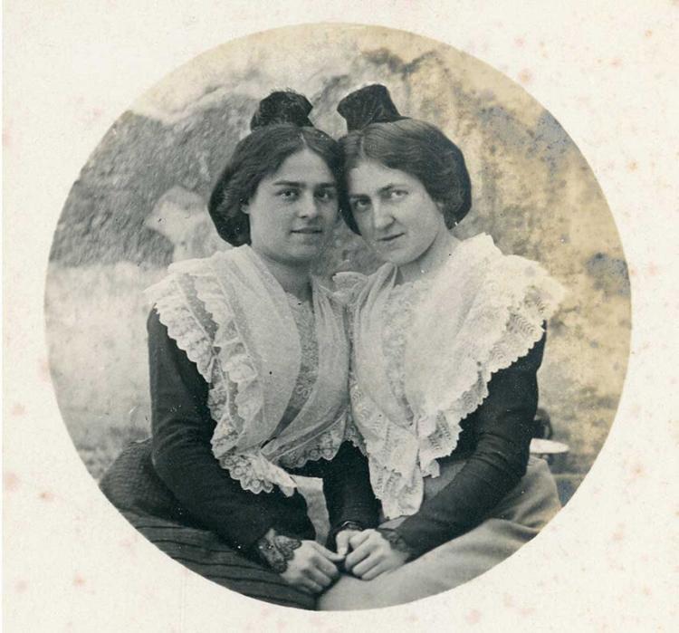 Exploring Van Gogh's Era: The Sicard Sisters Photographers in Provence ...