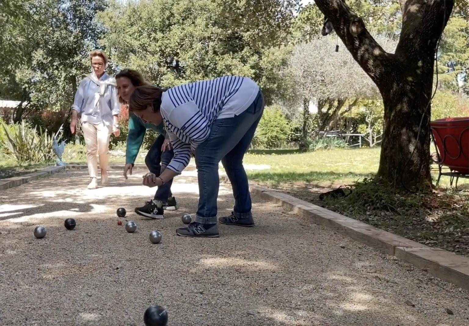 Why Pétanque the Game is the Soul of Life in Southern France ...